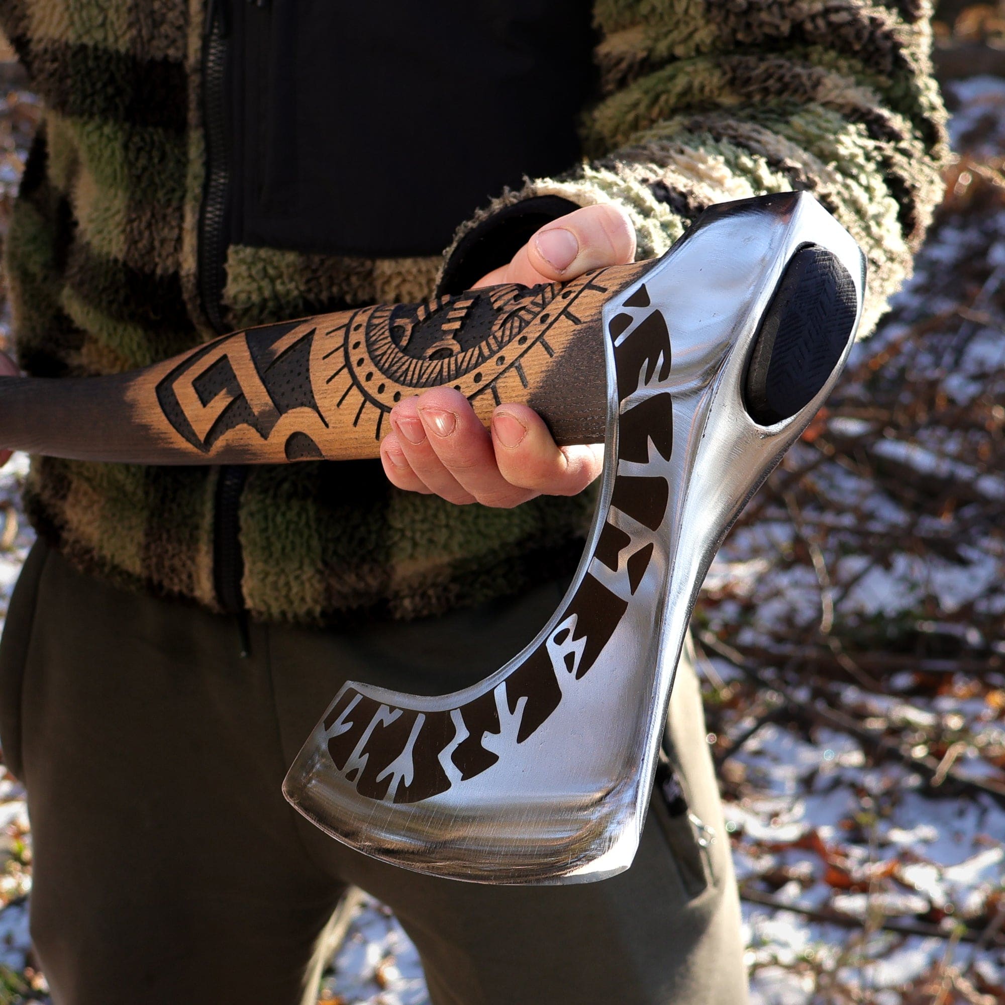 Hand forged axe “OTHALA” with leather cover - Norse Spirit